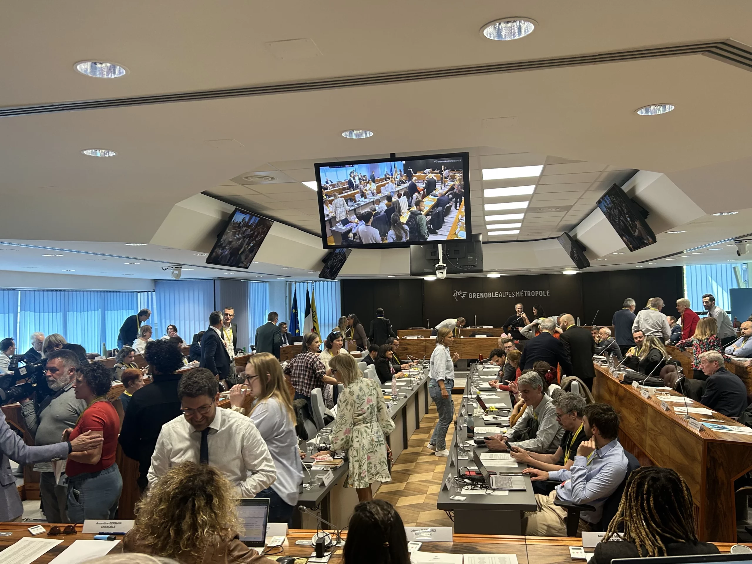 DIRECT – Election du président de Grenoble Alpes Métropole – TG+